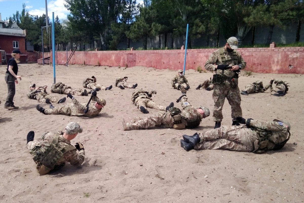 VITAL TRAINING. MARITIME GUARD OFFICERS MASTER THE SKILLS OF TACTICAL ...